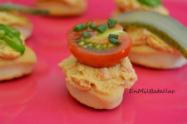 Canapés de paté vegano de pimientos asados - En Mil Batallas
